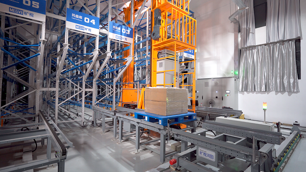 AI stacker cranes Pallet ASRS Automated Storage Systems 3A Solution ...