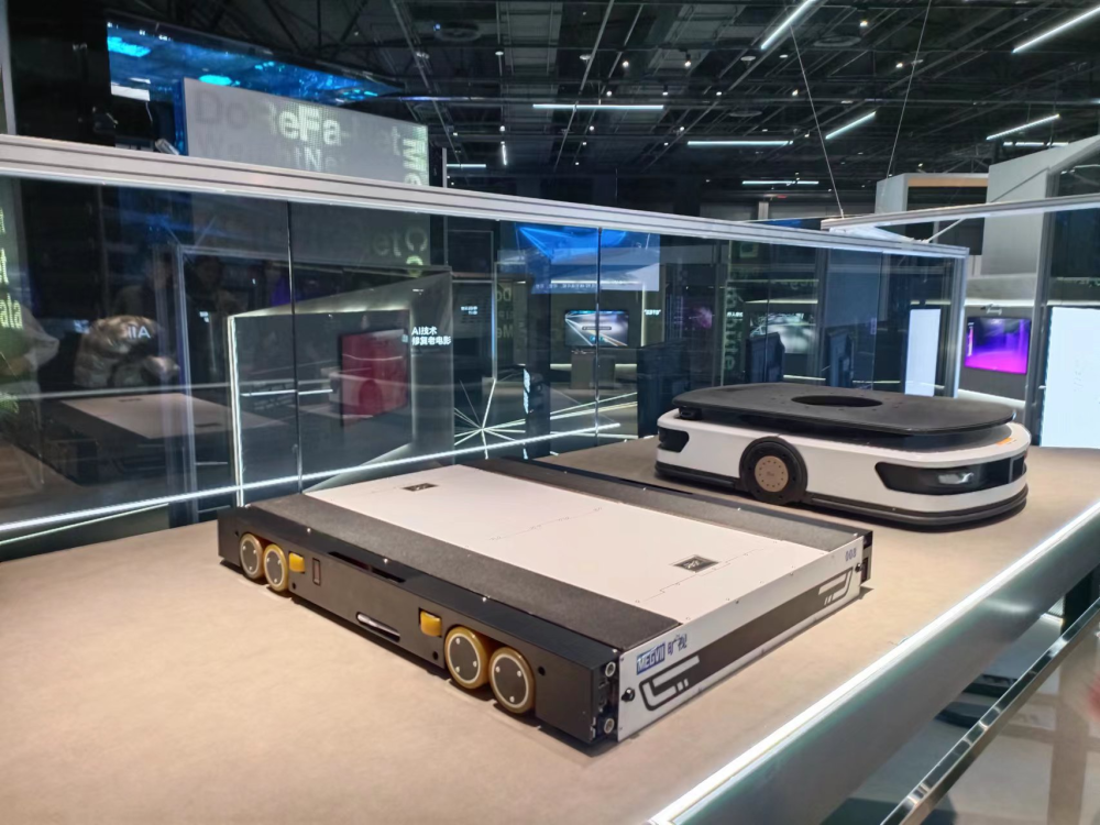 New Generation Material Handling | Megvii Robotics | Pallet Shuttle ...